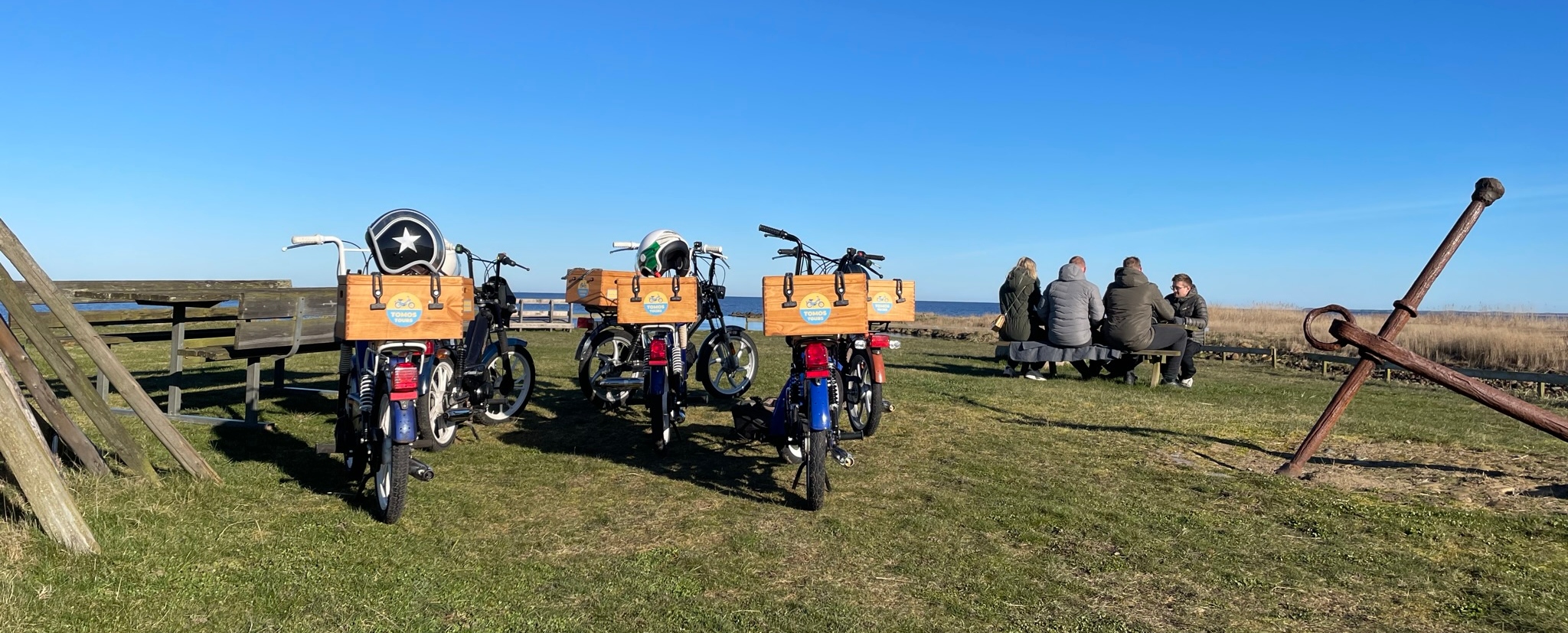 Tomos Tours